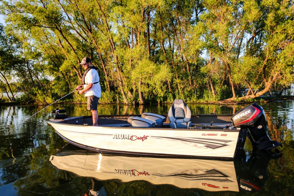 Alumacraft DEEP-V - beställ Alumacraft DEEP-V online - Alumacraft